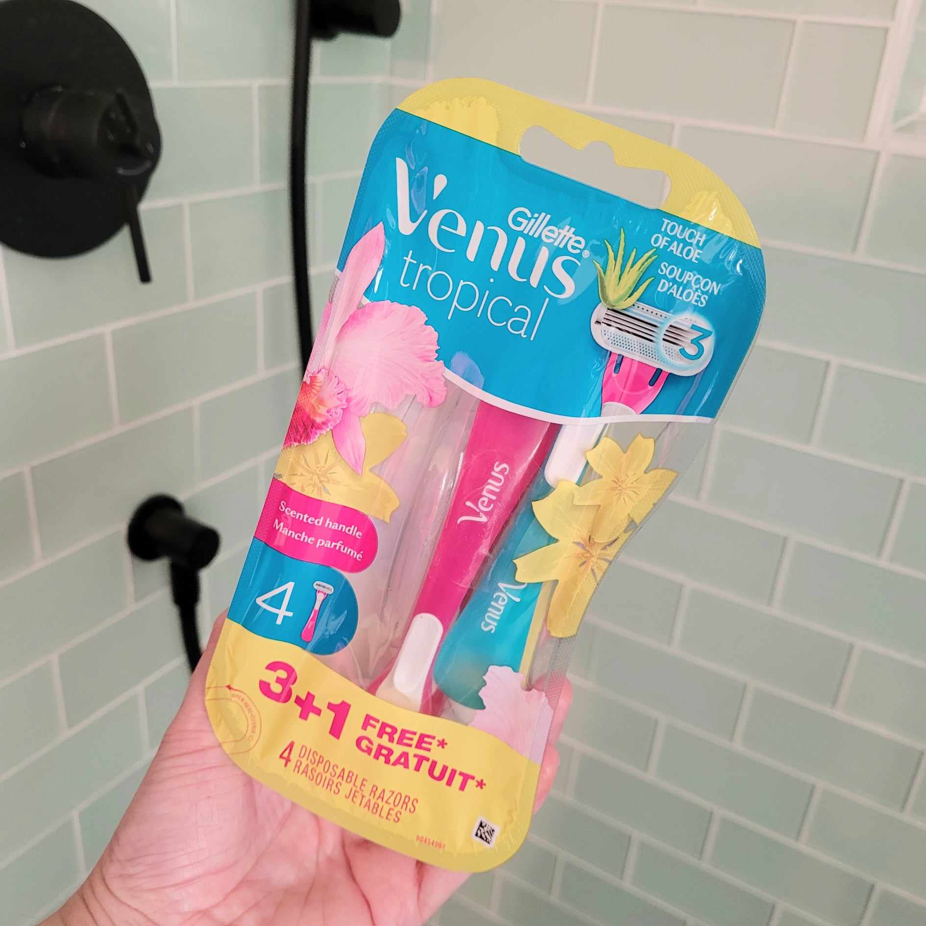 Gillette Venus Tropical Disposable Razors!! - Home of The Humble Warrior